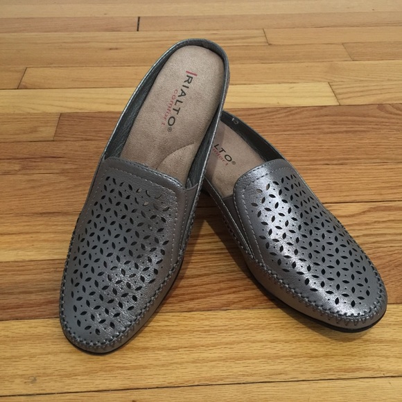 Rialto | Shoes | Rialto Heeled Mule Clog Slip On Comfort Shoe Sz 8 ...